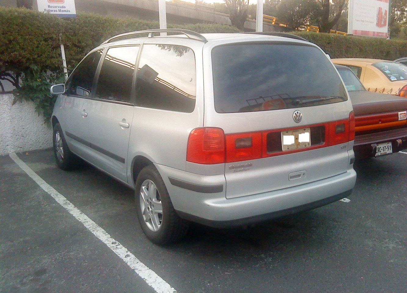 Volkswagen Sharan technical specifications and fuel economy